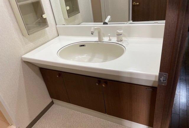 施工事例 ユニットバス・脱衣内装/化粧台交換工事 : LOOPLUS[ループラス]公式サイト